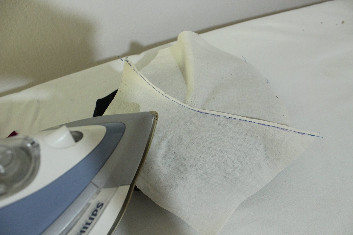 French Seam Finish | What it Is and How to Use It