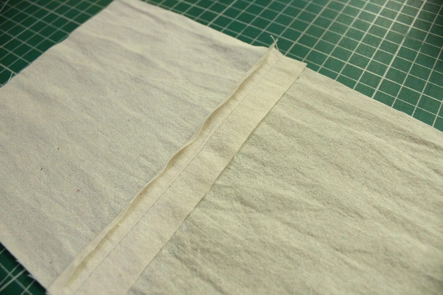 French Seam Finish | What it Is and How to Use It