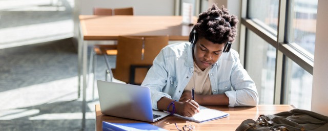 Top 6 Tips for Taking an Online Math Class