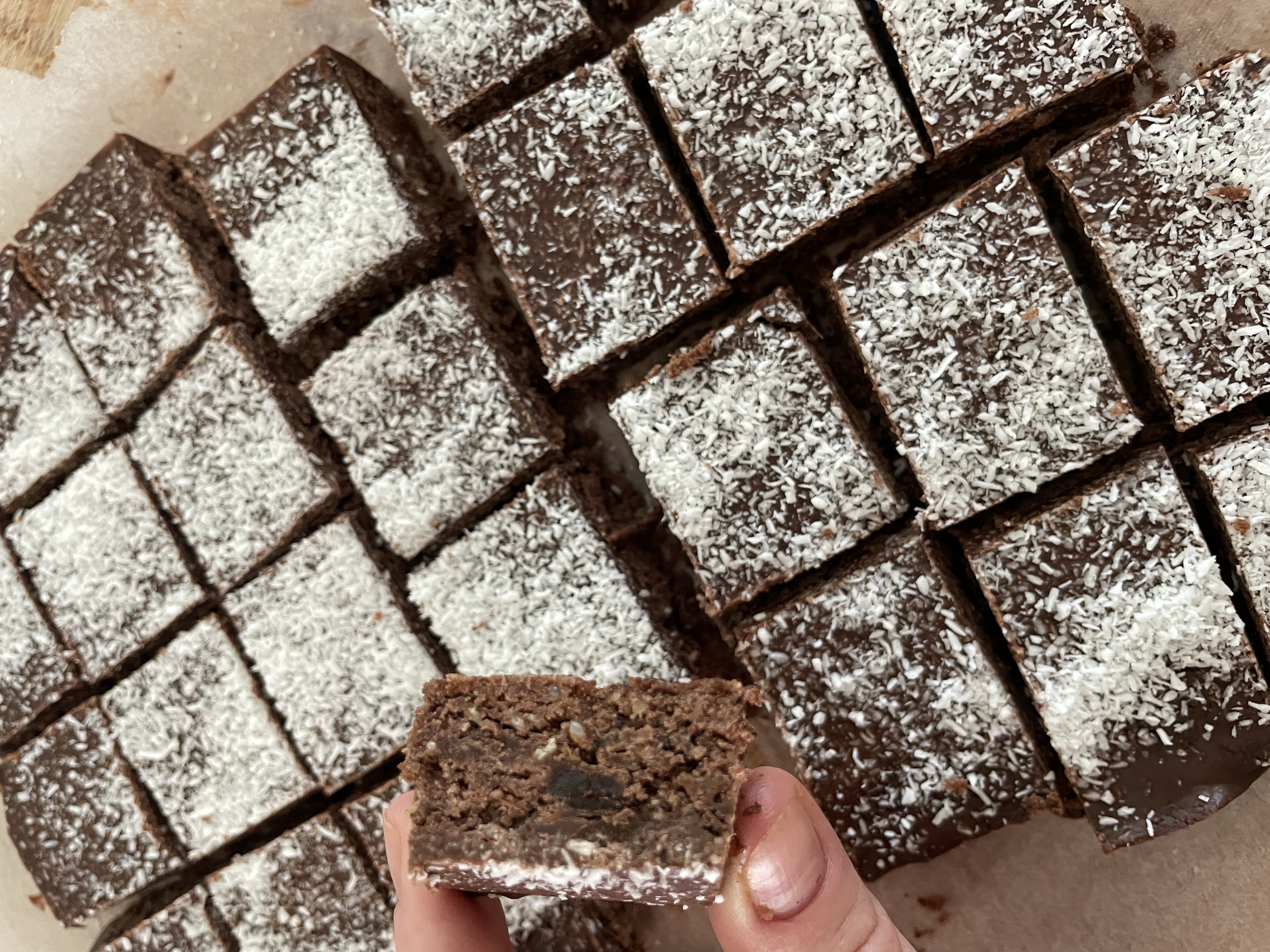 Healthy Chocolate Fudge Slice (Wholefood Women’s Weekly Classic)