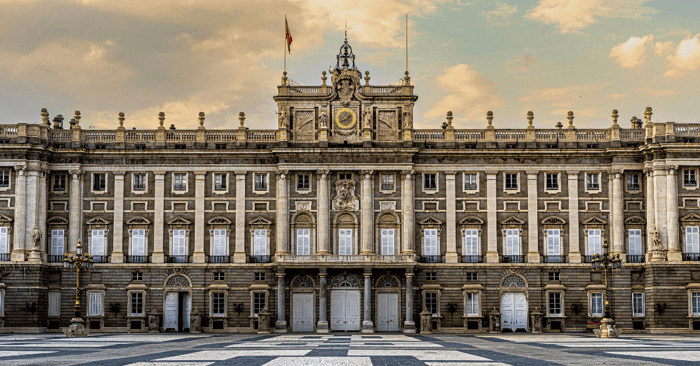 The Ten Biggest Homes in the World