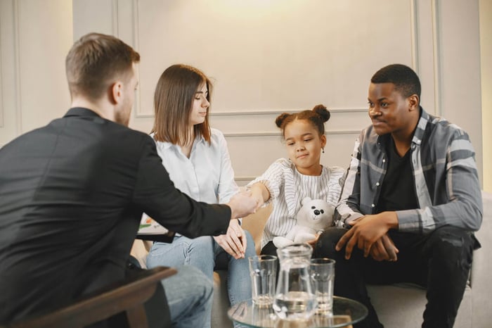Dual Relationships in Counseling: Ethics, Boundaries, and Best Practices