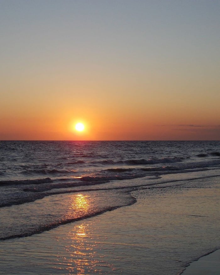 The Listening Ear: Evolution of Human Hearing